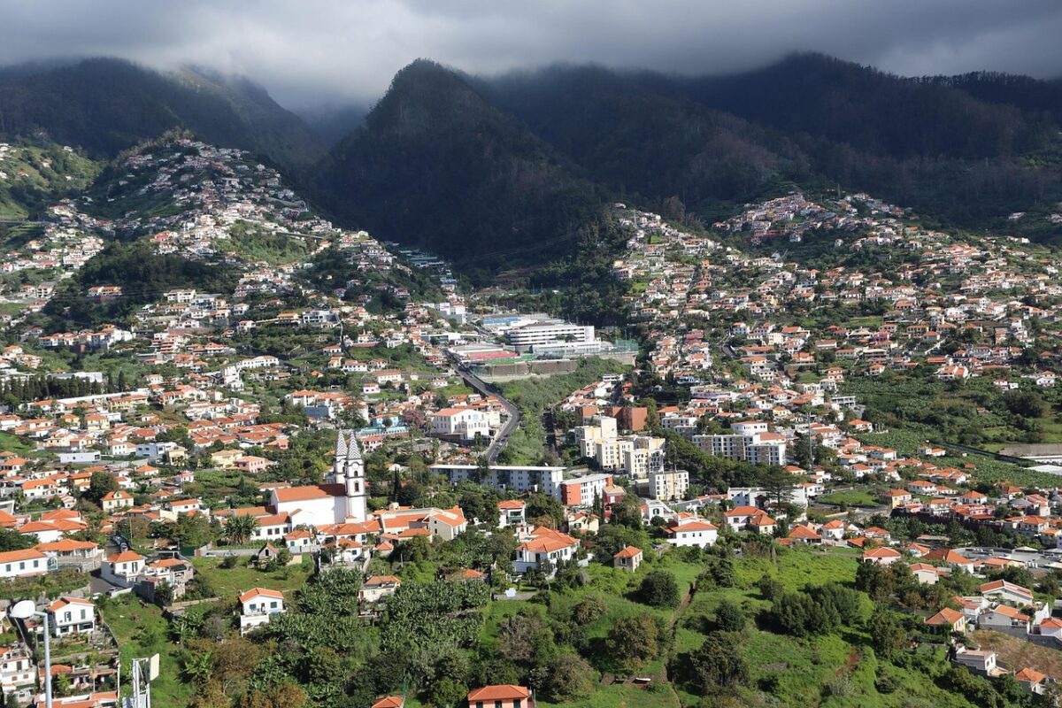 The 20 most famous landmarks in Portugal - Nomadics Age